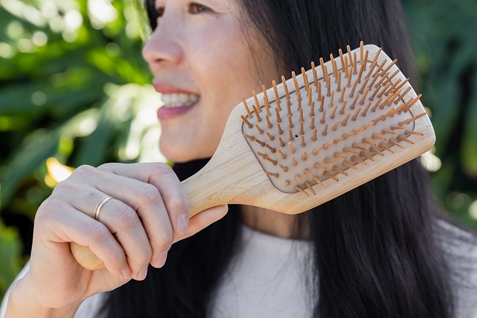 The Science Behind Bamboo Hairbrushes: How Natural Materials Benefit ...