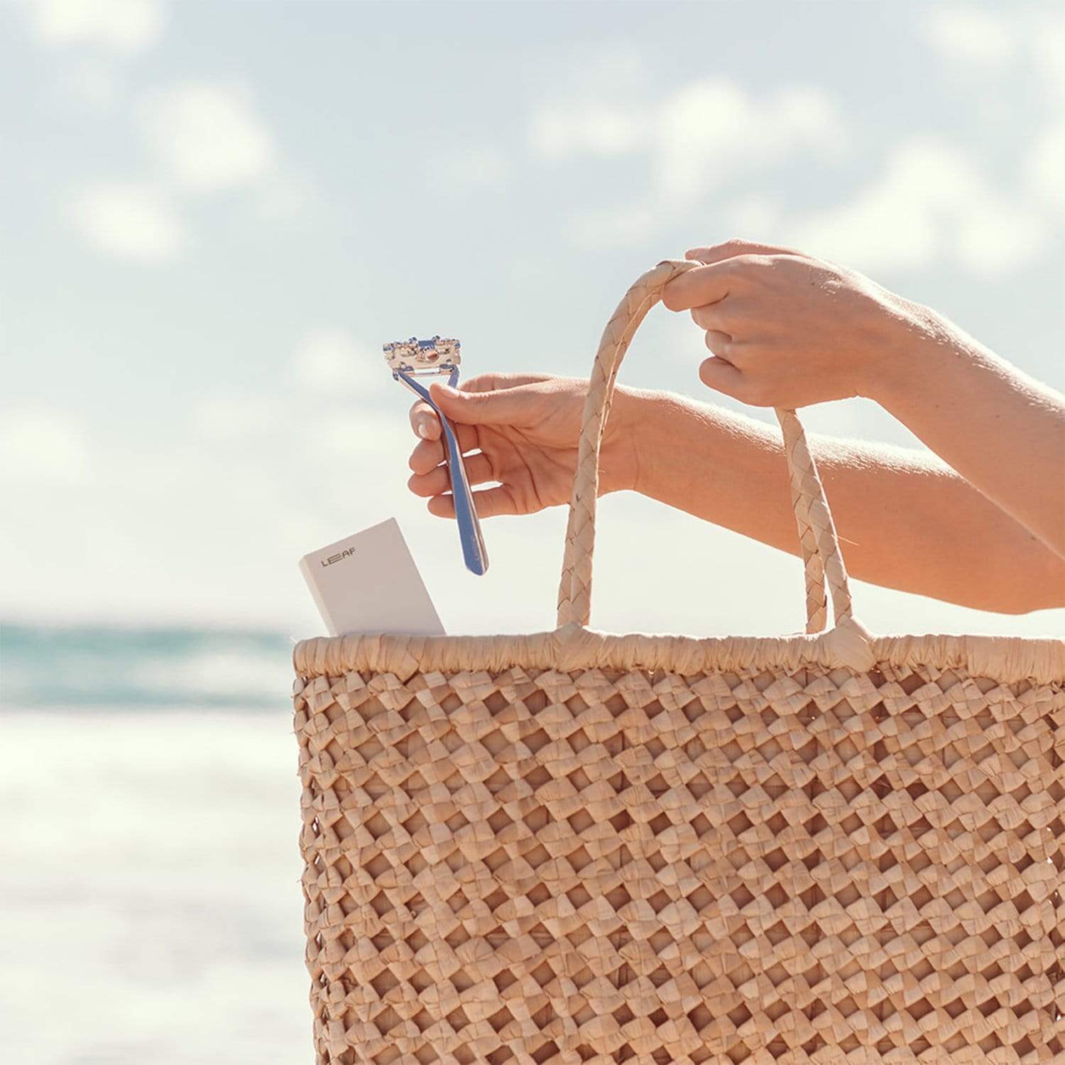 Pivoting Head Stainless Steel Razor - Sustainable Razor - Leaf Shave ...